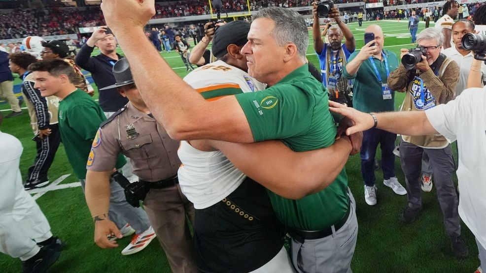 Miami beats defending national champ Ohio State in the CFP quarterfinal ...