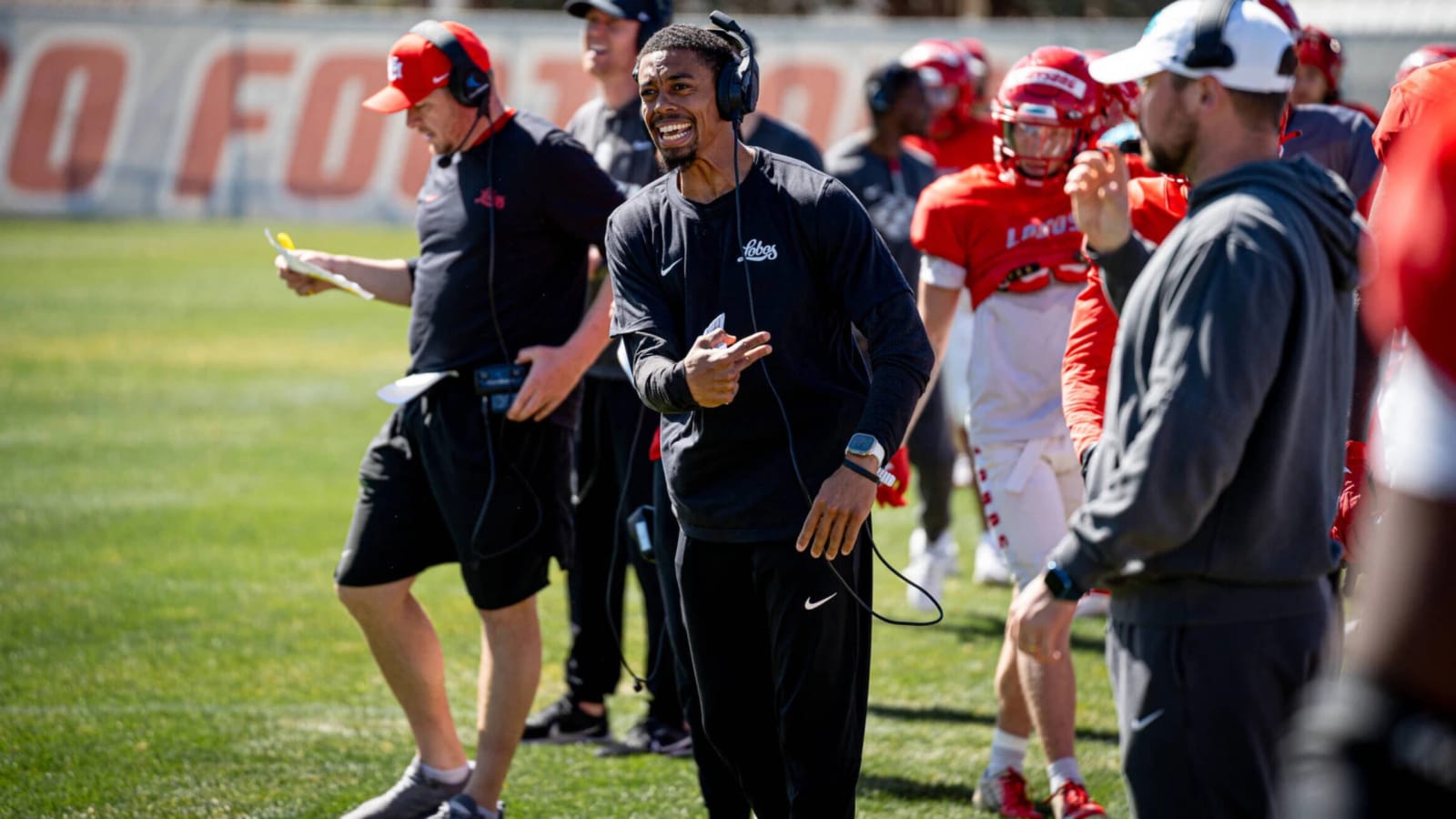 Michigan hires Utah’s Simon as WR coach, Hagans as analyst