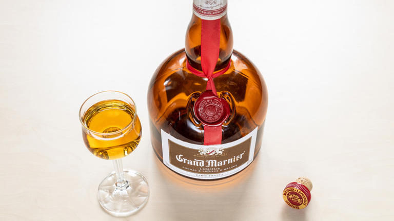 The 9 best liqueurs that mix with hot chocolate