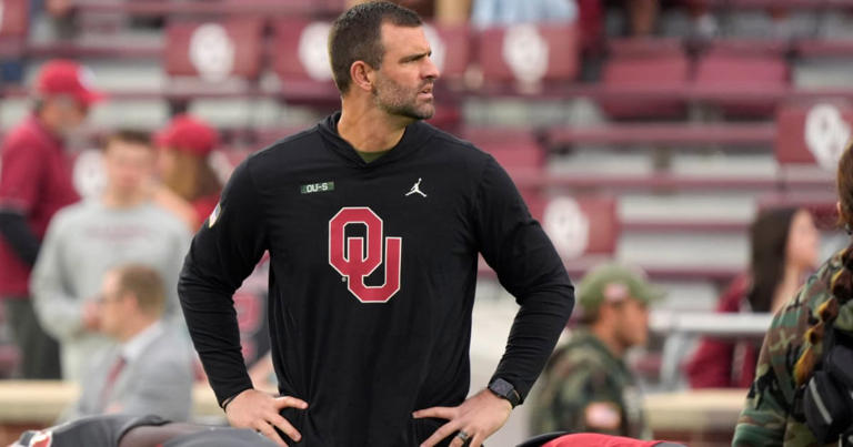 Sources: OU expected to fire tight ends coach Joe Jon Finley