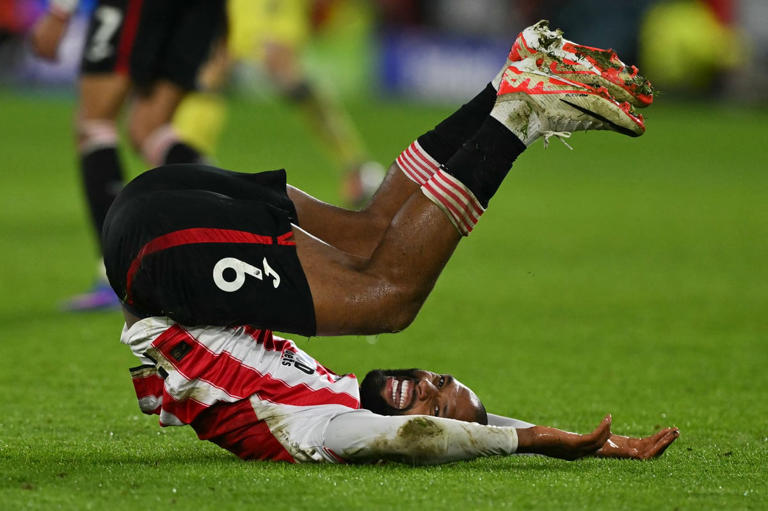 Brentford 0-0 Tottenham: Spurs relieved as Thiago misses sitter - Live