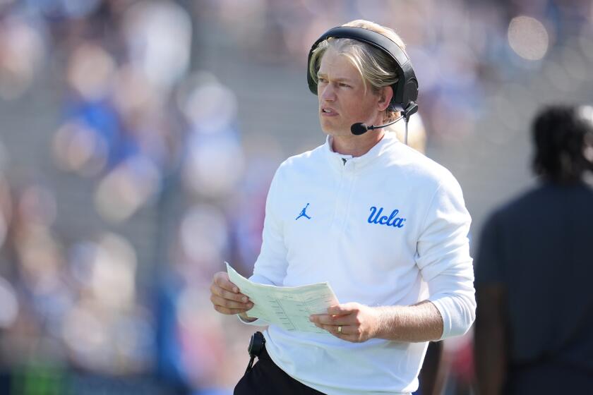 Jerry Neuheisel is leaving UCLA to rejoin Chip Kelly at Northwestern