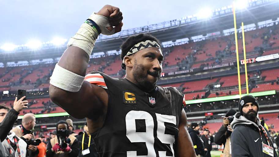 Joe Burrow warns Browns star Myles Garrett ahead of Week 18 with record ...