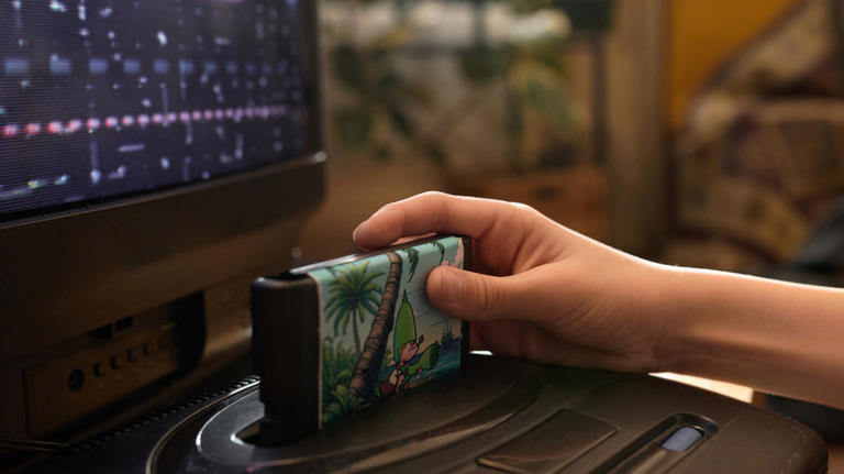 The tech that experts say you should buy at thrift stores