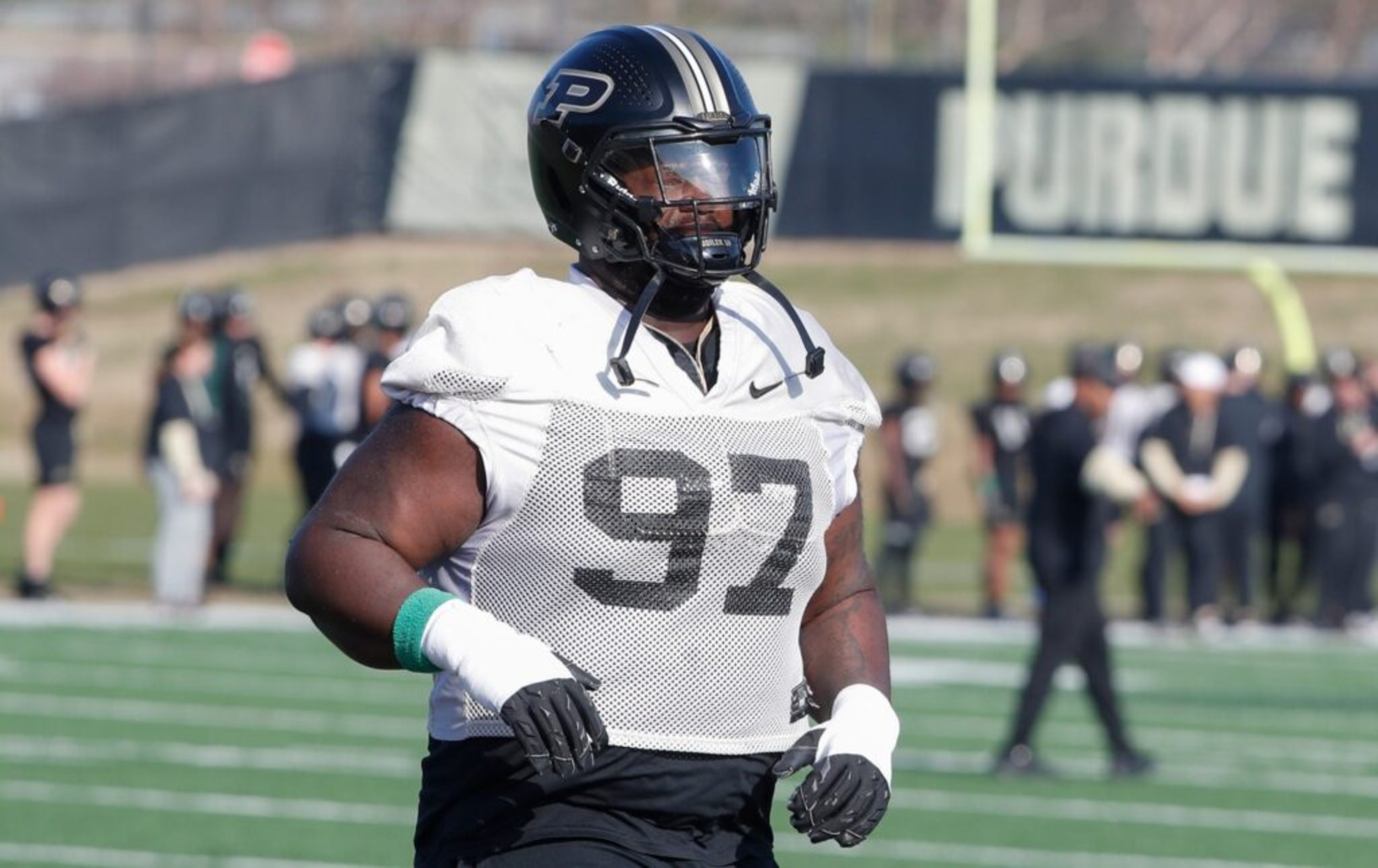 Possible D-line transfer portal targets for Washington