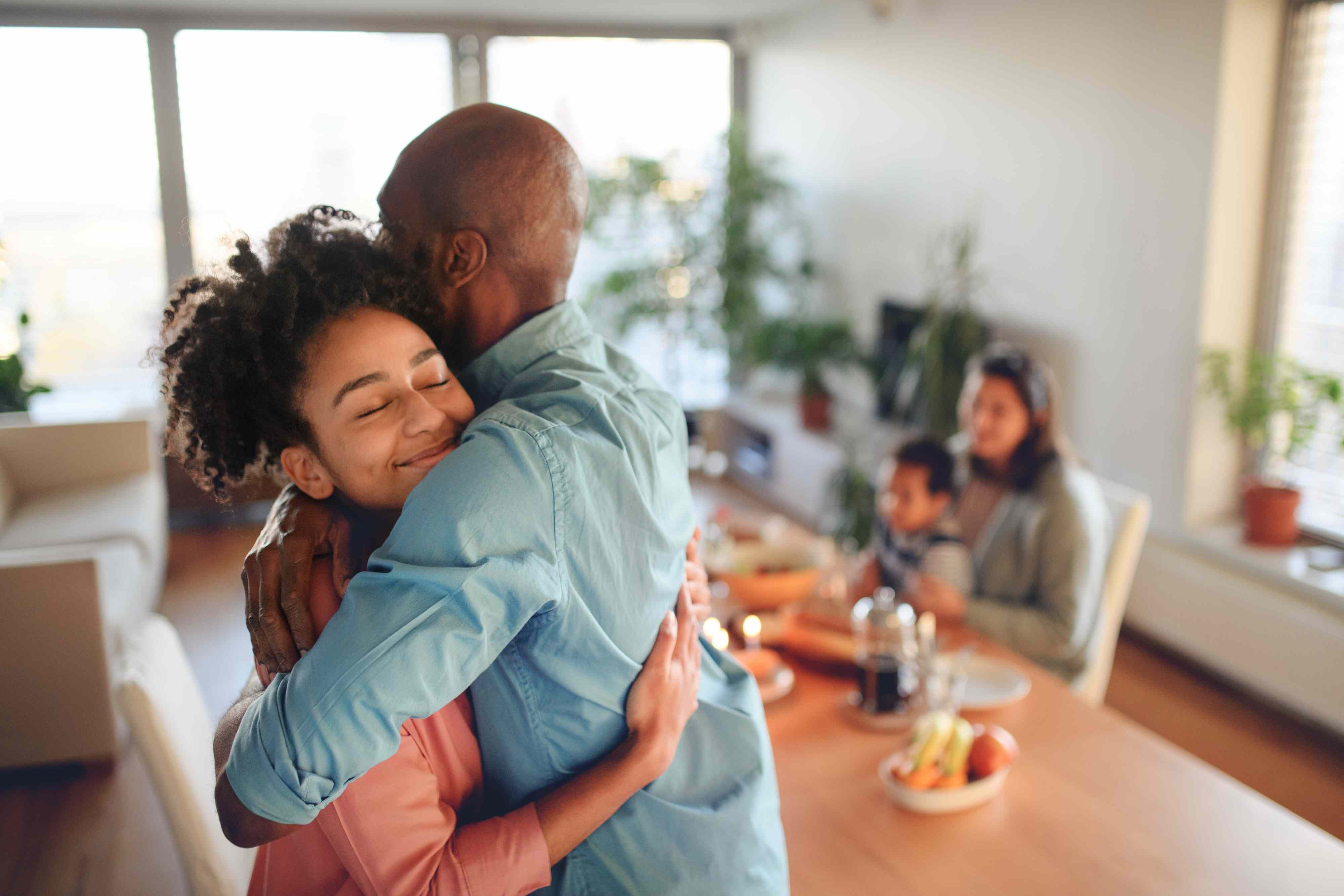 Experts swear by the 5:1 parenting rule—here’s how to use it at home