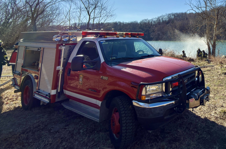 DC firefighters tackle New Year’s Day brush fire