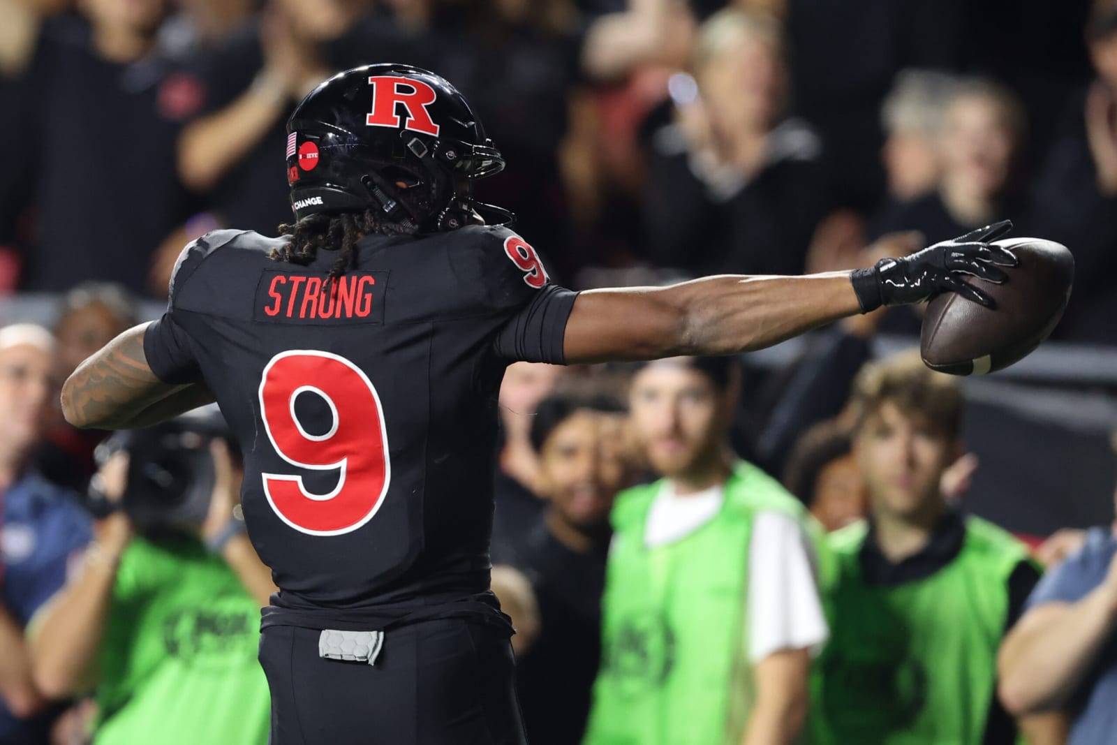 Rutgers football WR Ian Strong to enter transfer portal