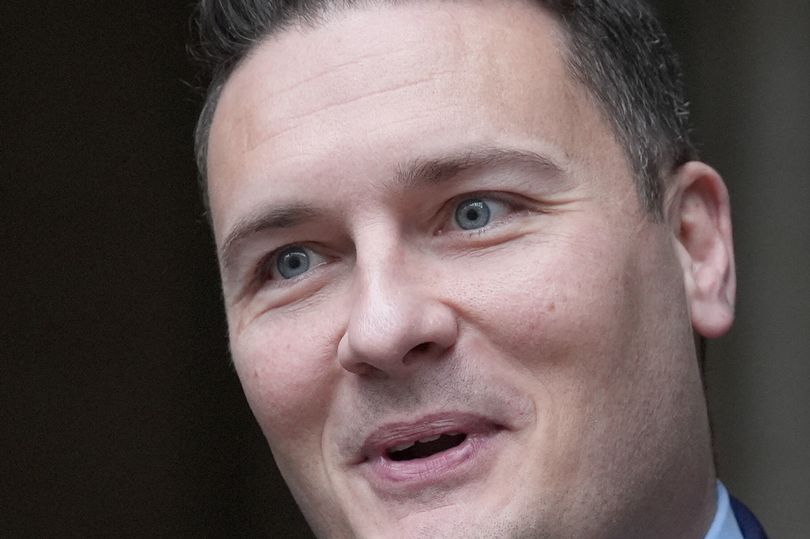 Calls for snap UK General Election as questions over Starmer's future grows