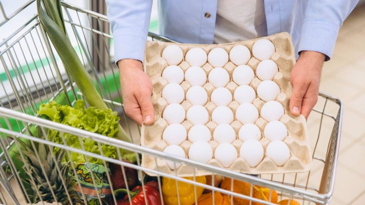 The real reason egg prices swing so hard and how to plan your grocery week