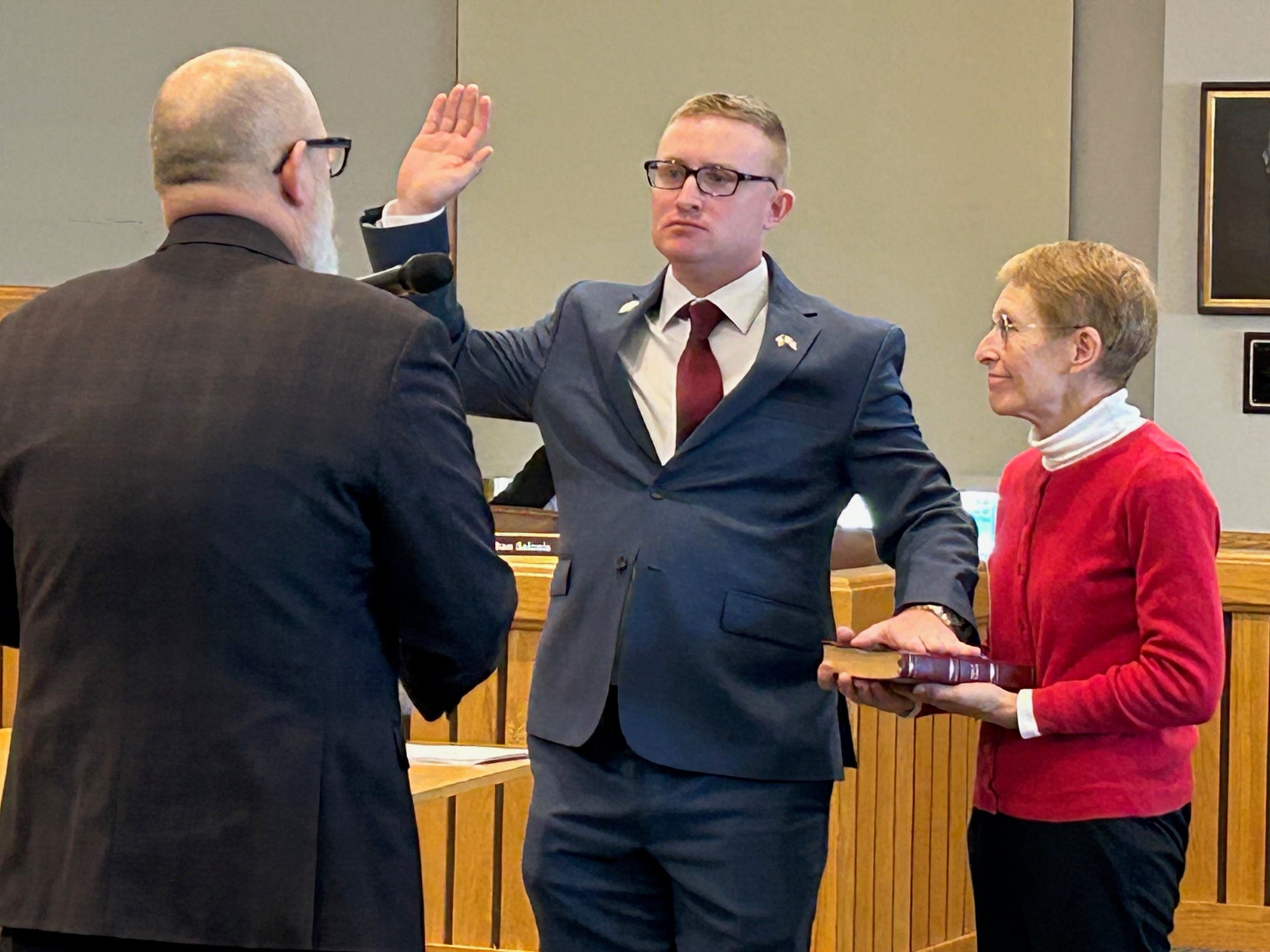Toms River mayor threatens to sue council over new meeting rules