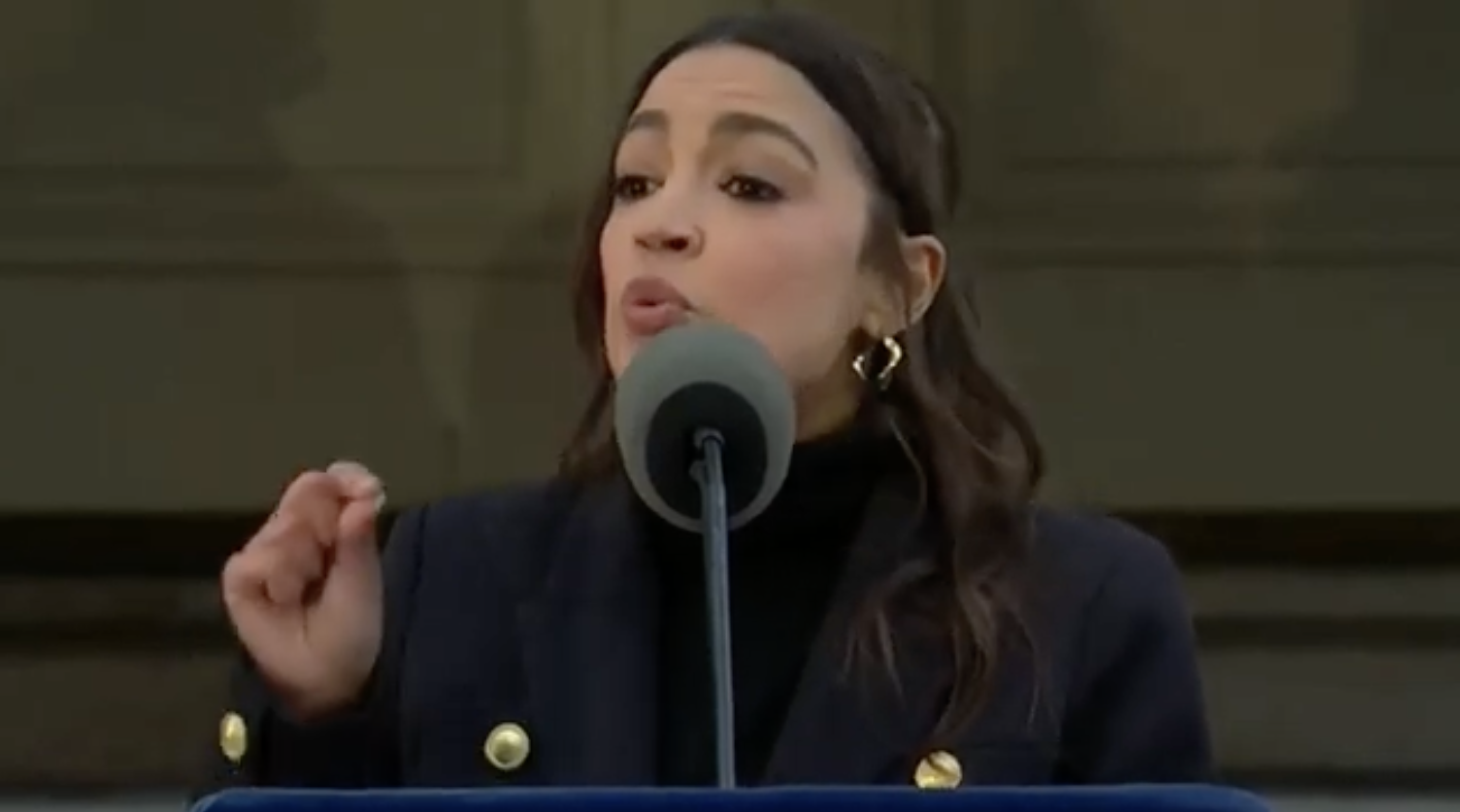 'We have chosen courage over fear': Alexandria Ocasio-Cortez delivers ...