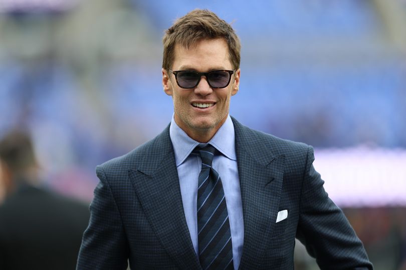 Tom Brady spotted getting cozy with NFL star's ex-girlfriend 23 years ...
