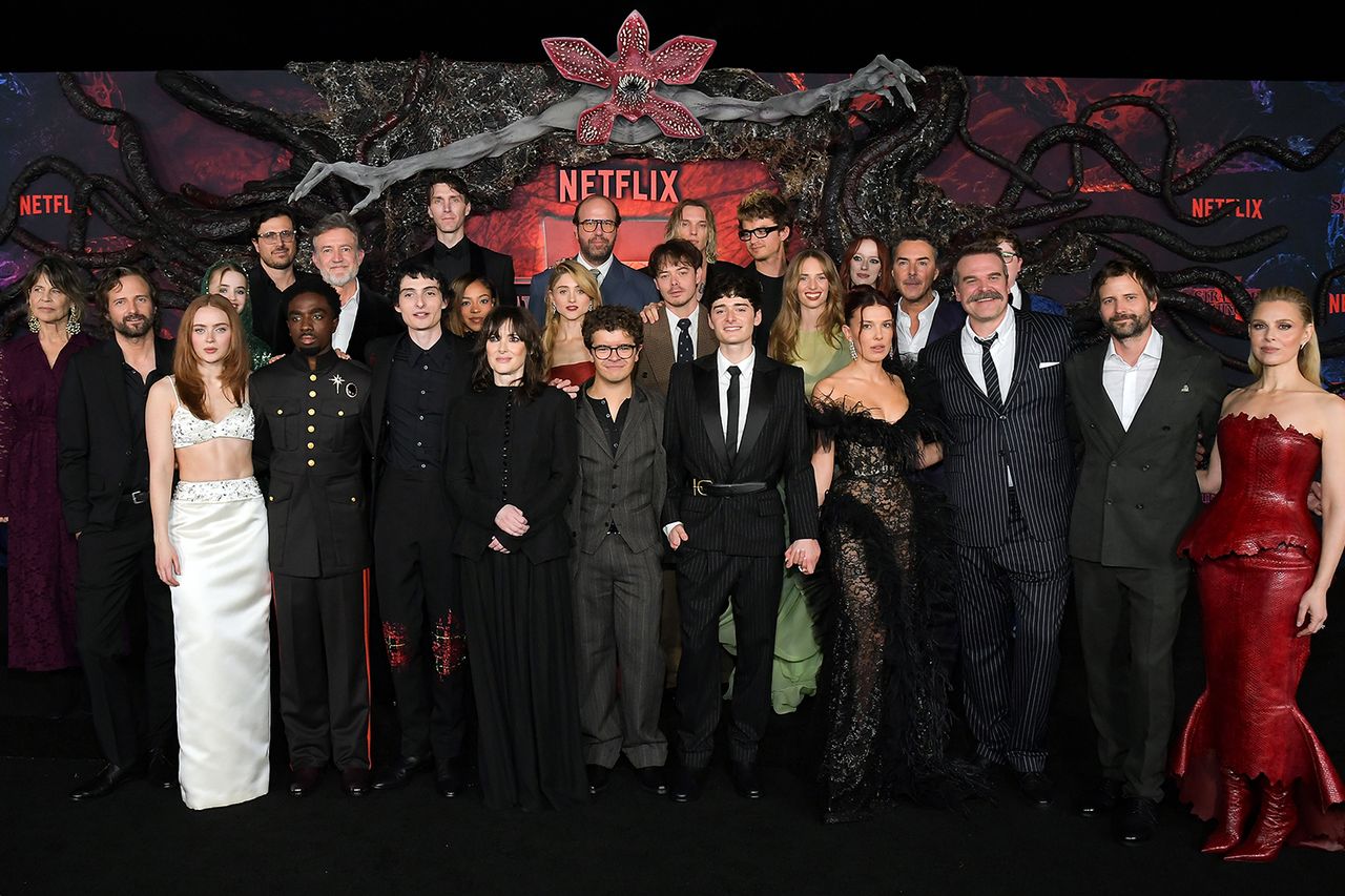 What happened to Vickie on “Stranger Things”? Duffers hint at Robin's ...