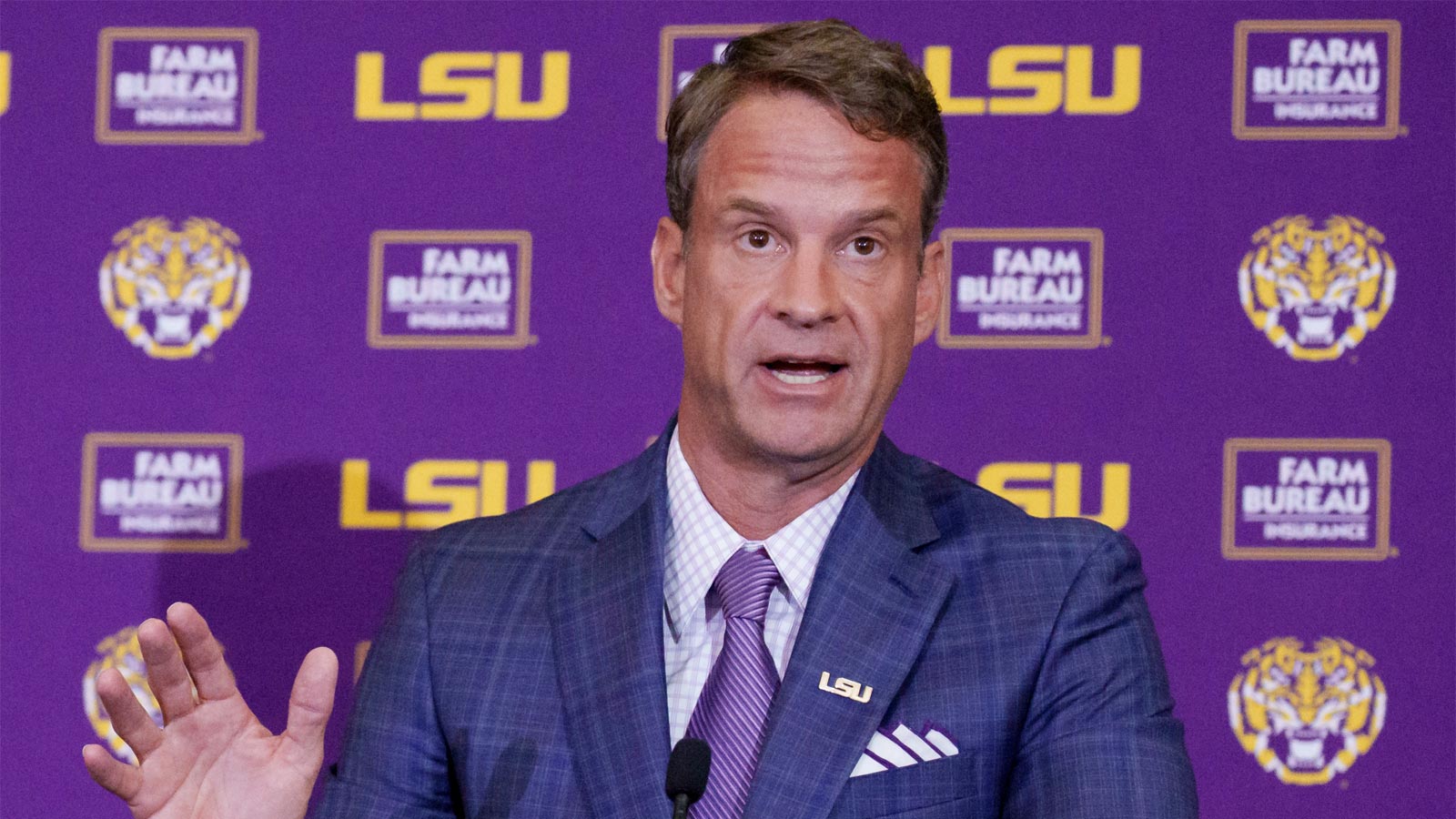 LSU’s Lane Kiffin lands new OL from Maryland