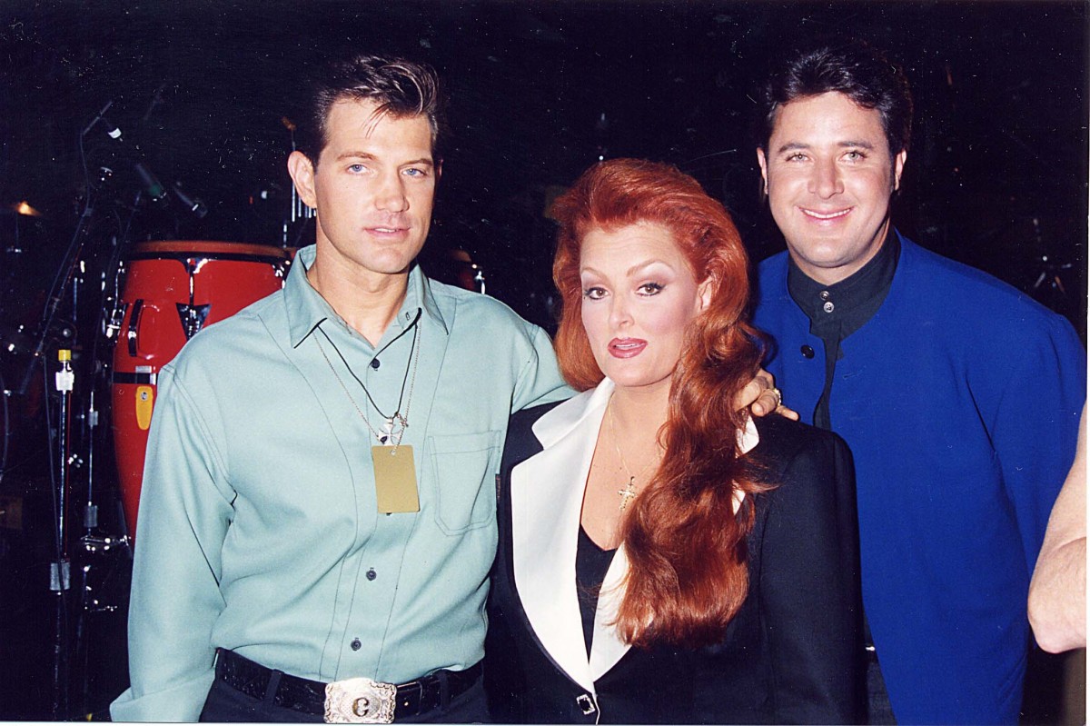 Post Malone’s New Year’s Eve tribute to a ‘90s country legend goes viral