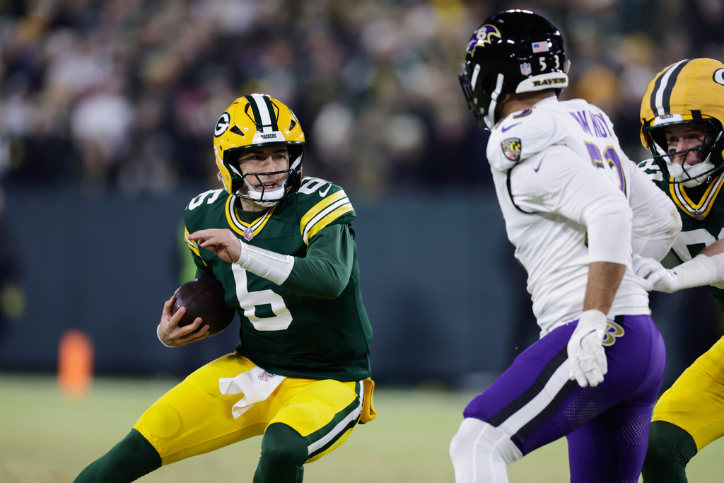 Packers nombran al QB Clayton Tune como titular para último juego de la ...