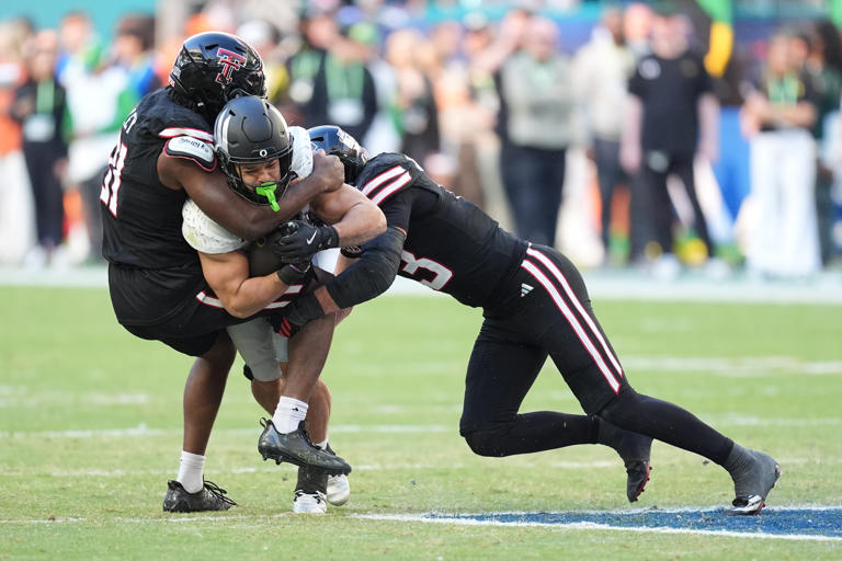 Oregon defeats Texas Tech in Orange Bowl
