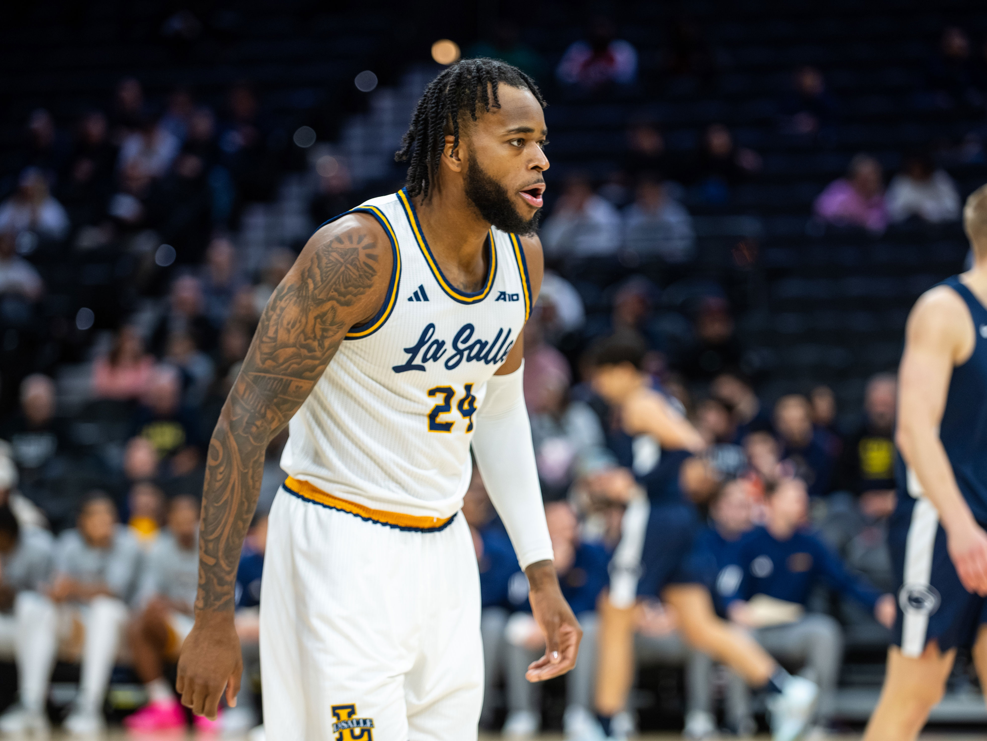 La Salle shows tough fight, strides in loss to George Mason