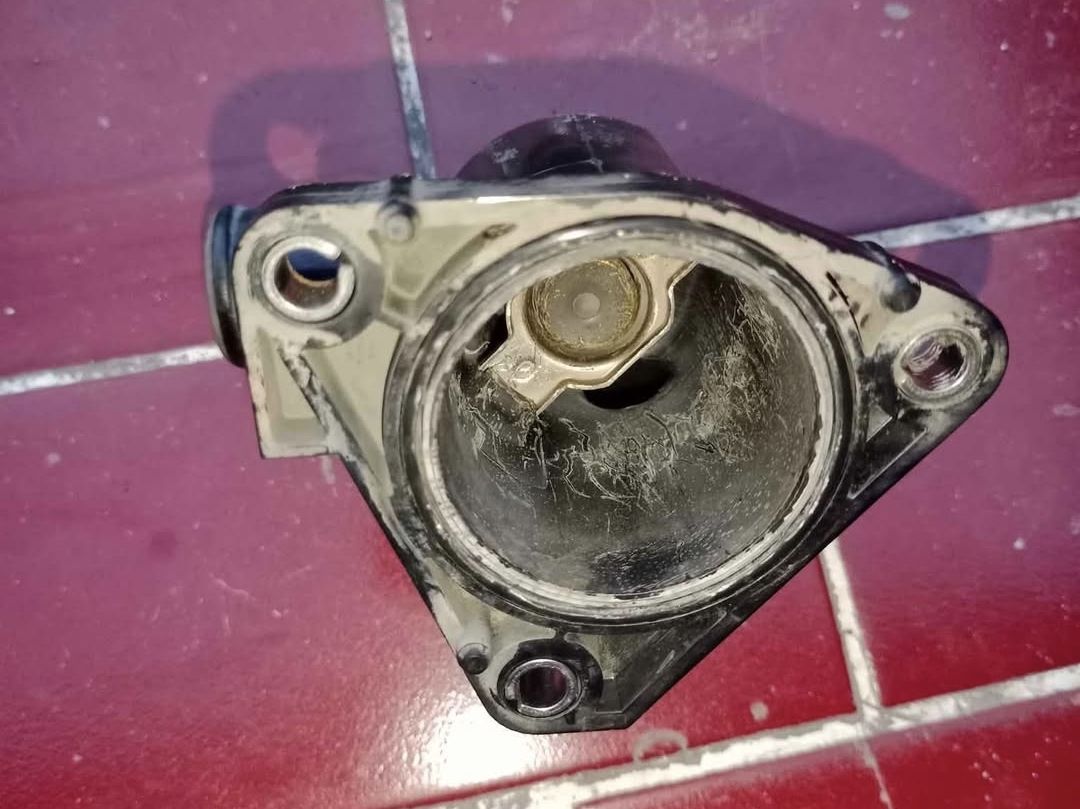 Thermostat rusak, mesin mobil bisa cepat panas tanpa disadari?