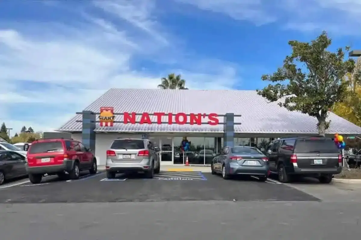 Nation’s Giant Hamburgers menu prices with calories [updated 2026]