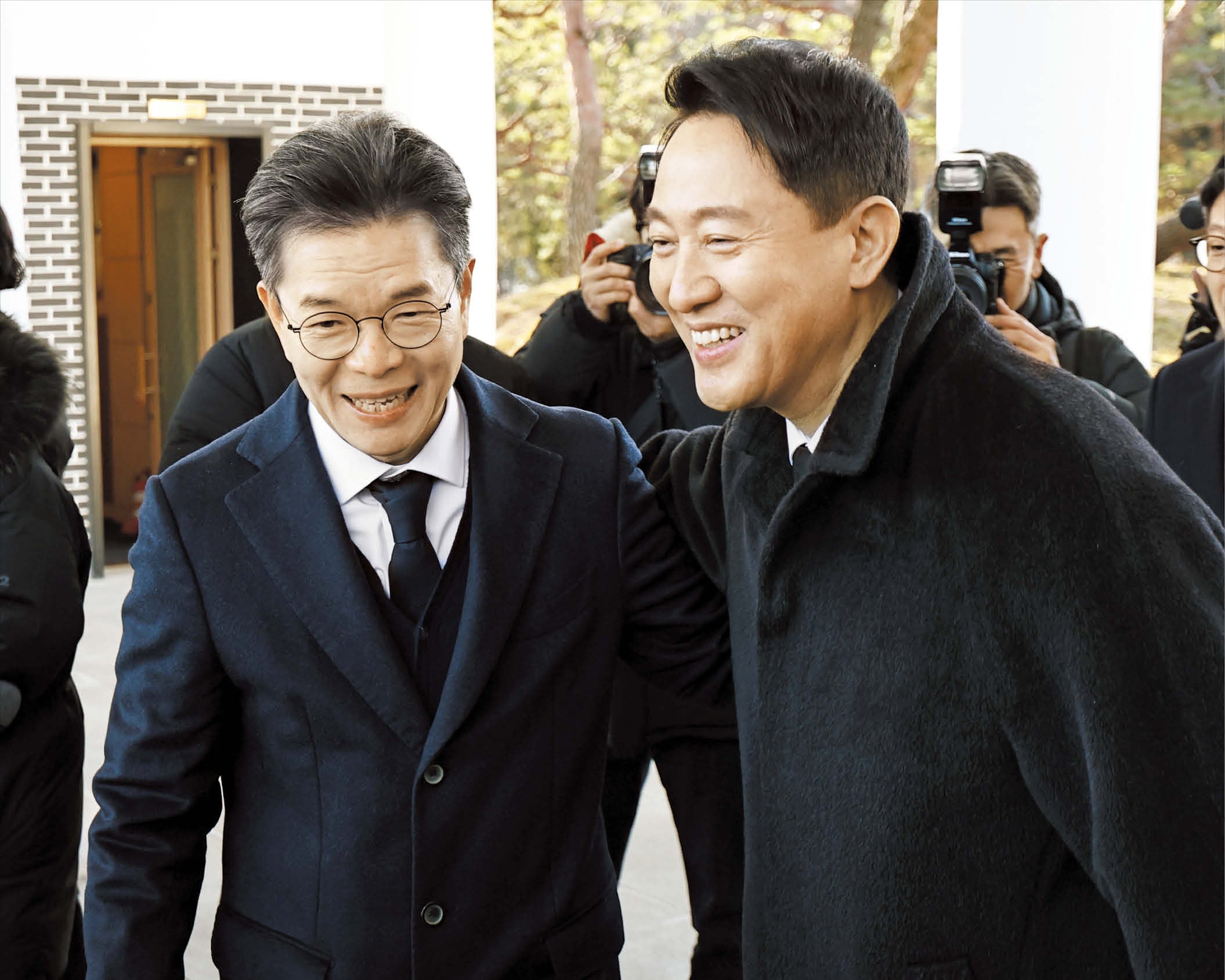 People Power Party faces conservative unification demands