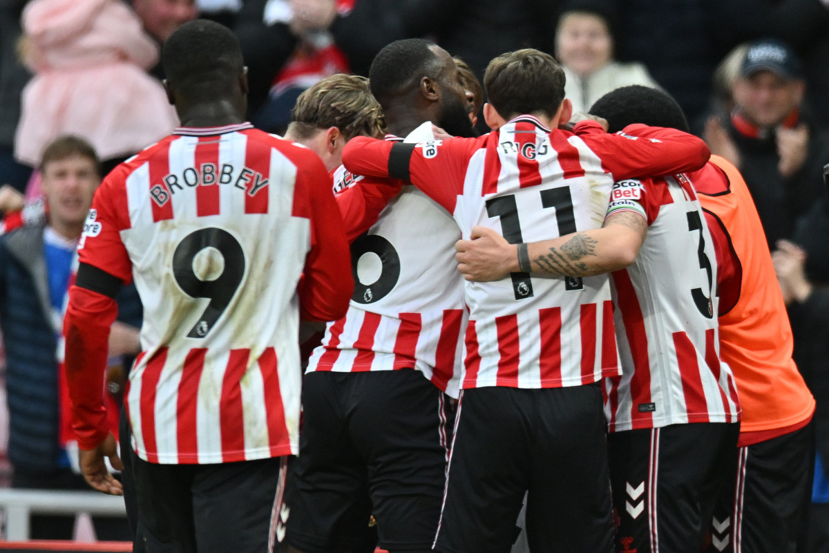 Sunderland vs Manchester City lineups, injuries, live streaming, how ...