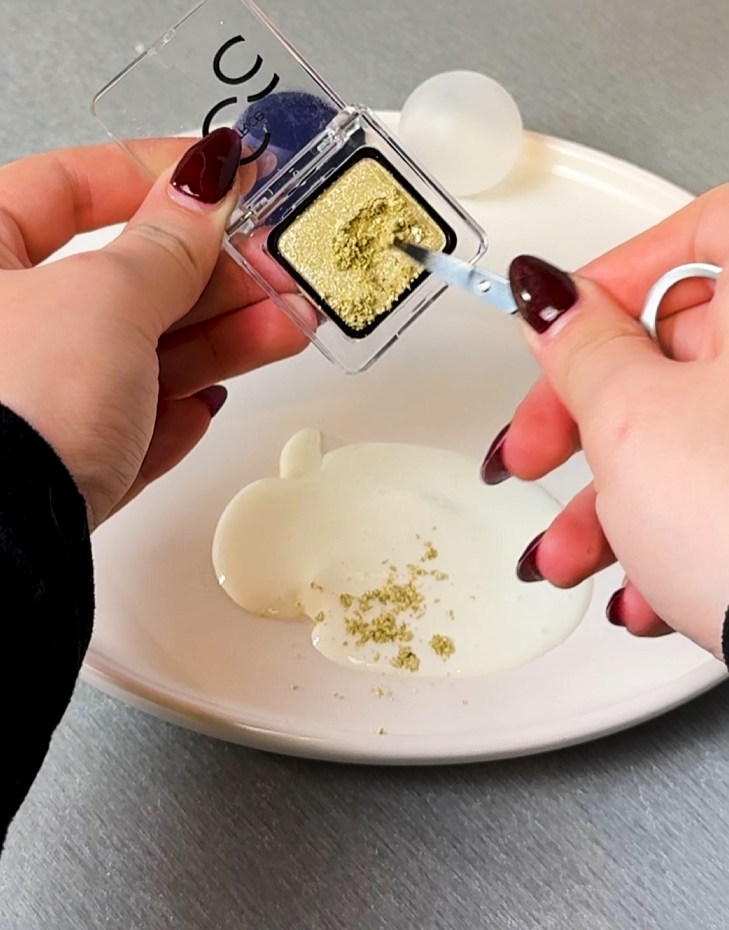 Easy homemade body shimmer you'll love