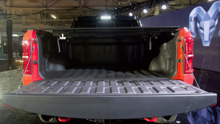 Ram dévoile les prix du tout nouveau 1500 TRX SRT 2027 au Canada