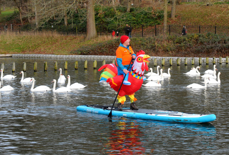14 brilliant photos as festive fancy dress paddlers make a splash at ...