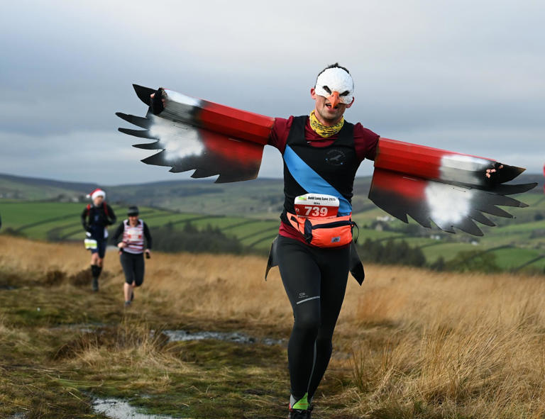 The best photos from the 2025 Auld Lang Syne fell race as hundreds ...