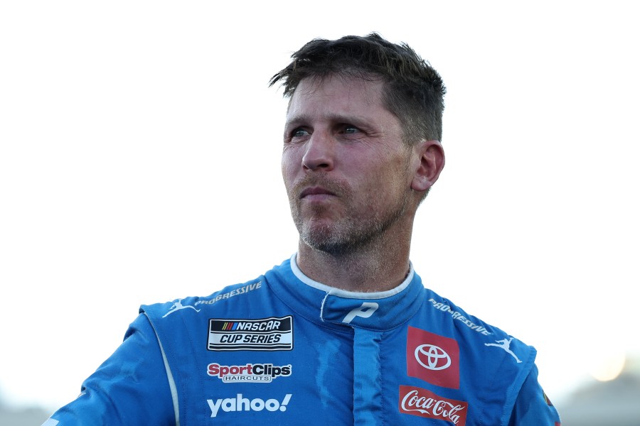 NASCAR’s Denny Hamlin mourns father’s death; mother heals from fire
