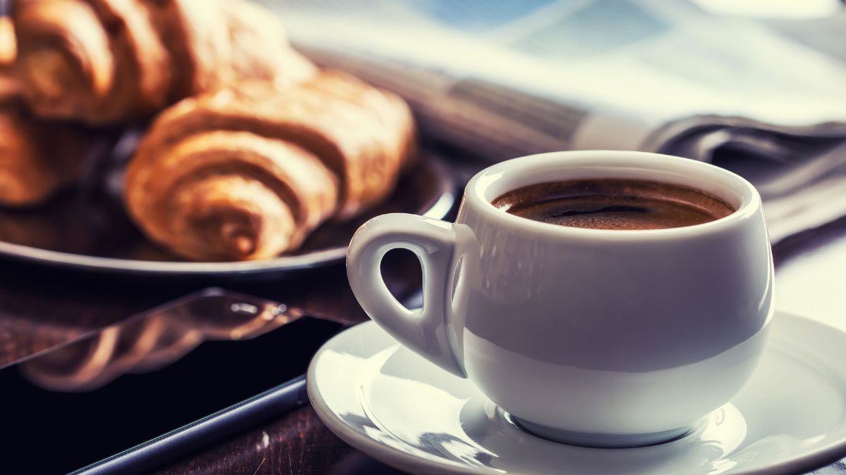 Is coffee on an empty stomach really a problem?