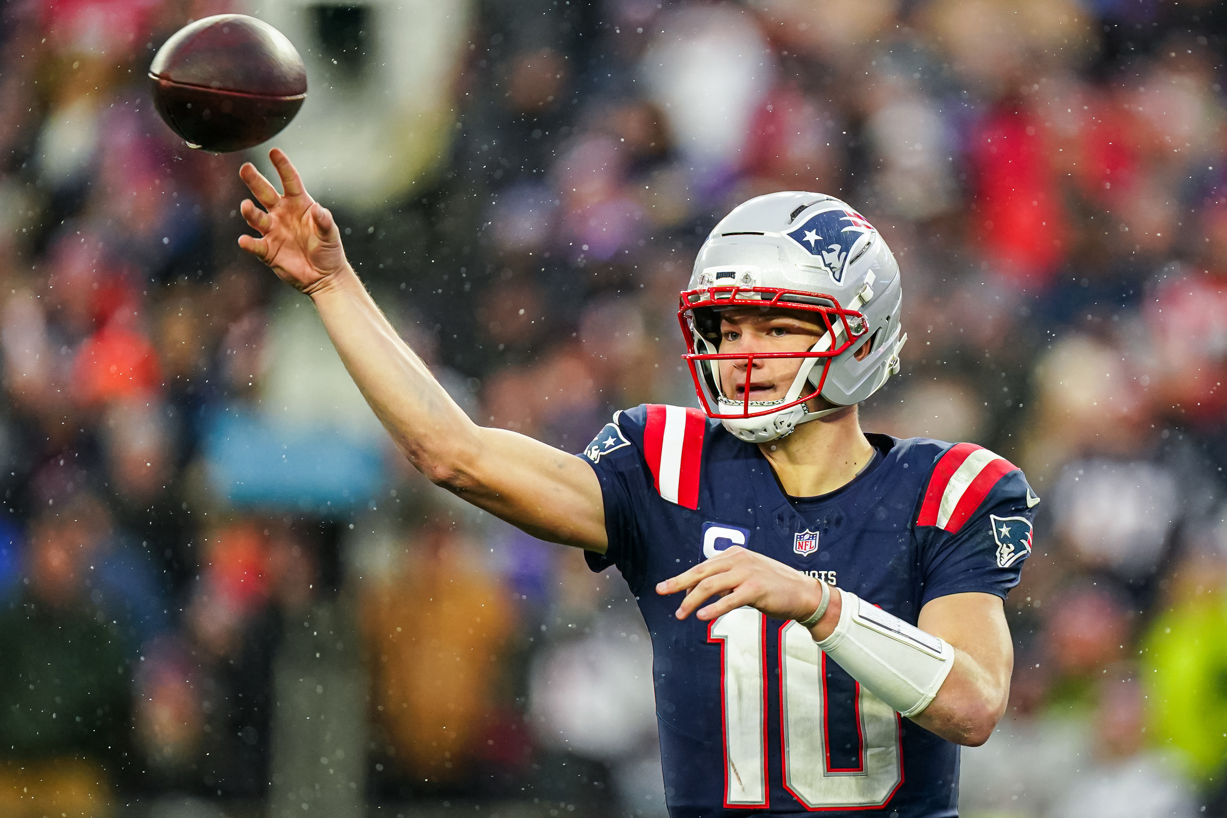 Patriots' Drake Maye hits back at critics amid perceived MVP battle vs ...