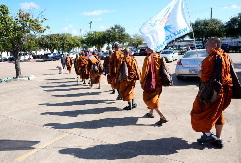 Walk for peace monks arrive in Virginia, on the way to Richmond