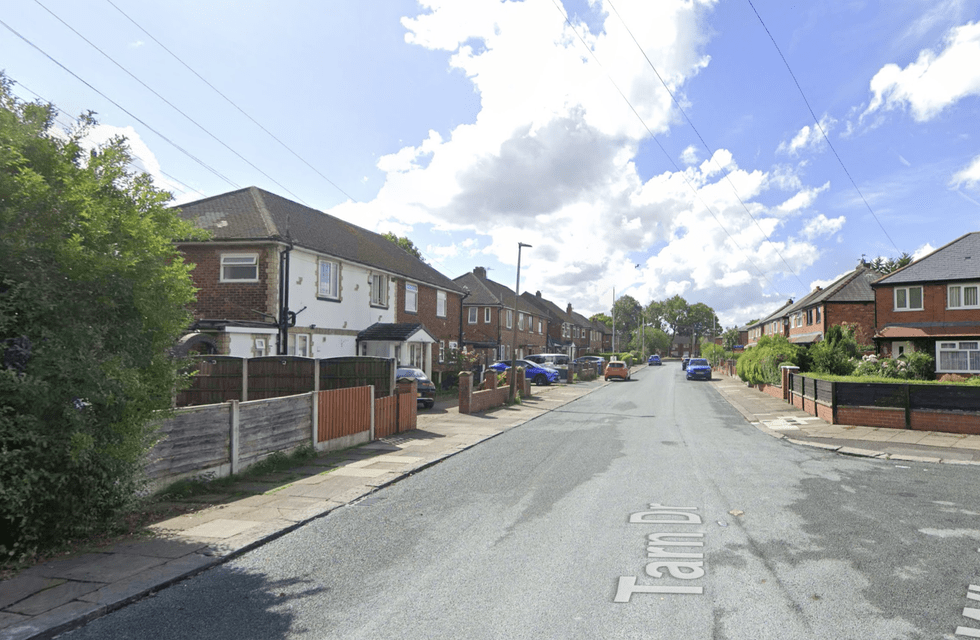 Murder investigation launched after man in 20s knifed to death minutes ...