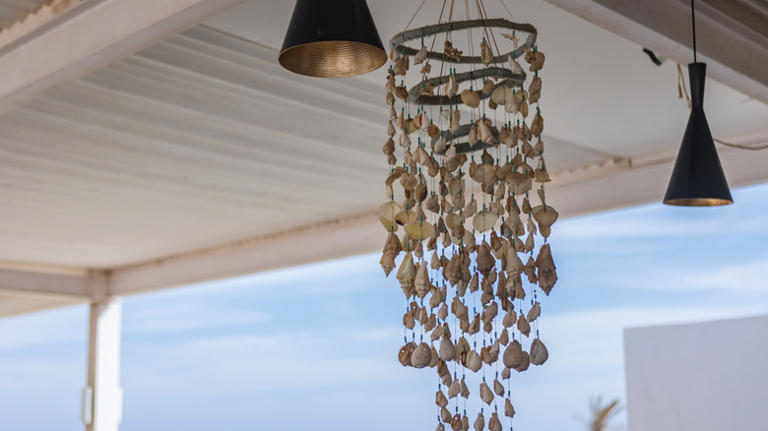 A simple solution that'll keep birds from nesting on your porch lights