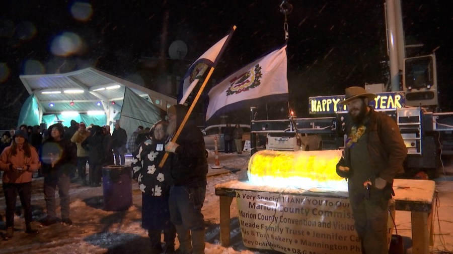 Mannington pepperoni roll drop kicks off 2026 in West Virginia