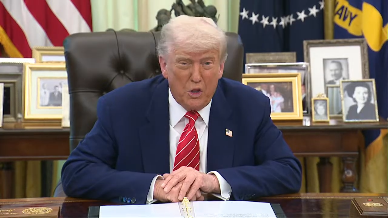 'We had no problems': Trump gets caught up in his delusions, believes ...