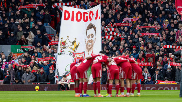 Marco Silva resgata ponto no dérbi e Liverpool falha aproximação ao pódio