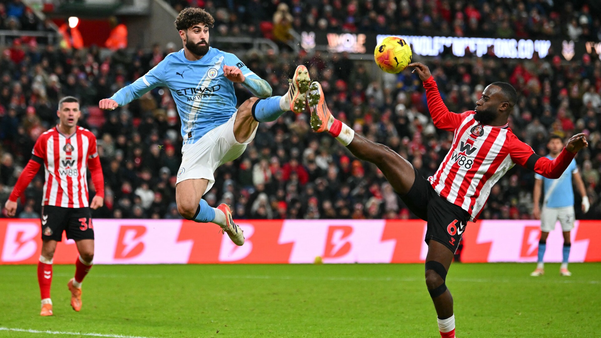 Sunderland 0-0 Manchester City: Black Cats hold on for plucky point