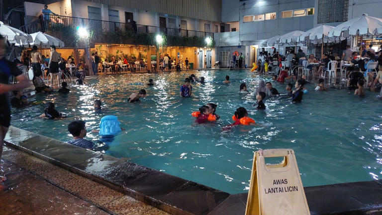 Libur Nataru, kolam renang air hangat Cipanas jadi andalan wisata keluarga
