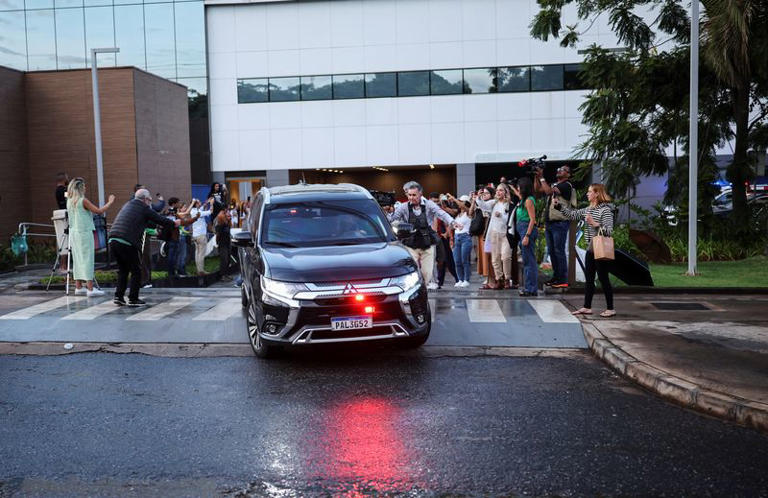 Brazil's Bolsonaro leaves hospital after surgeries, returns to prison