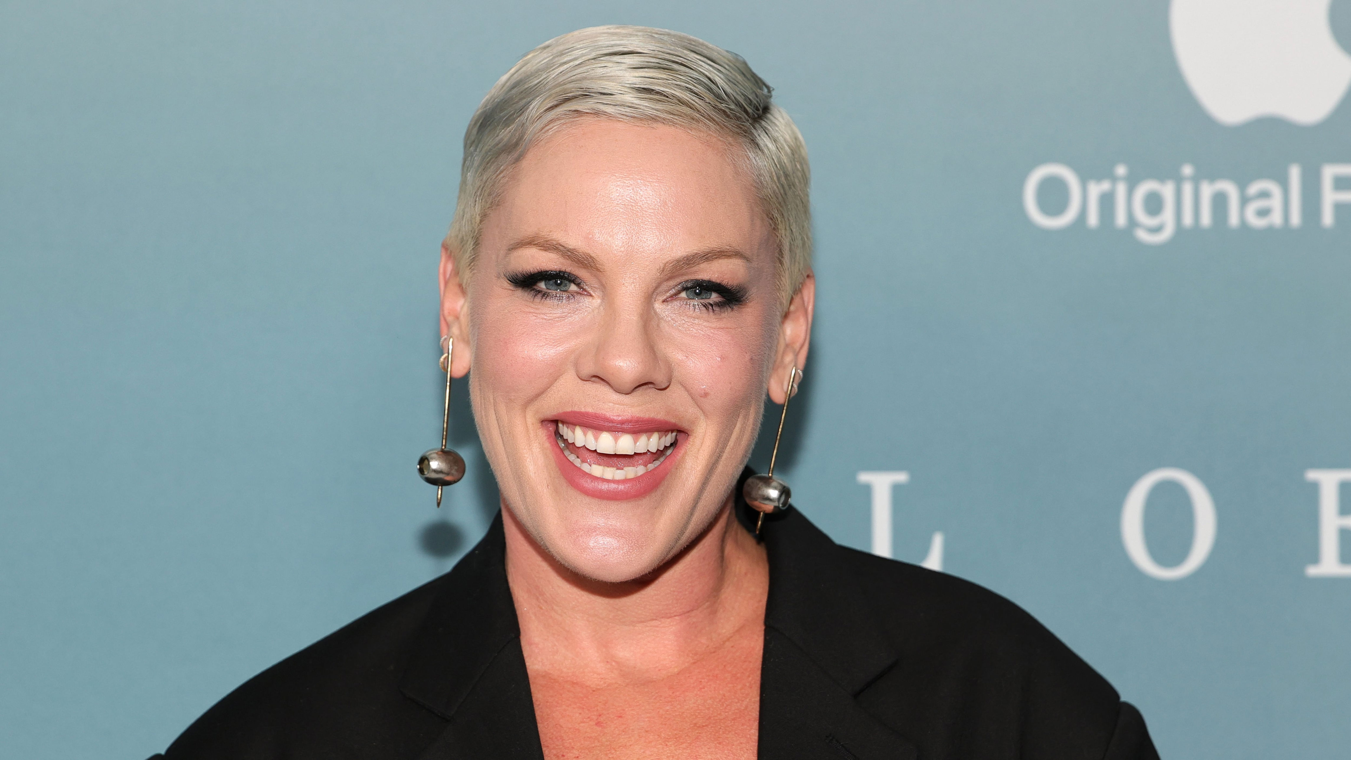 Pop star Pink hospitalized on New Year’s Eve
