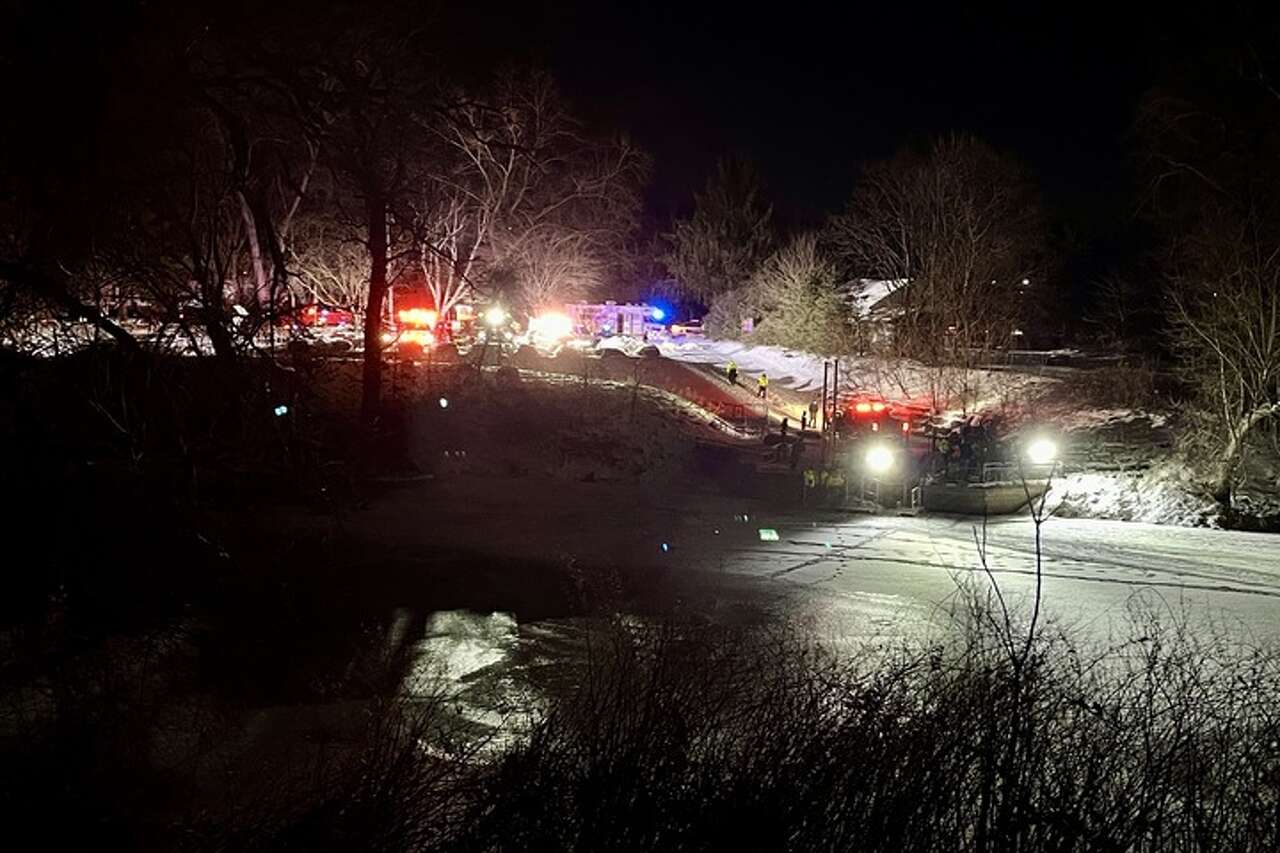 ICE, dive teams search Kingston creek after report of people in water