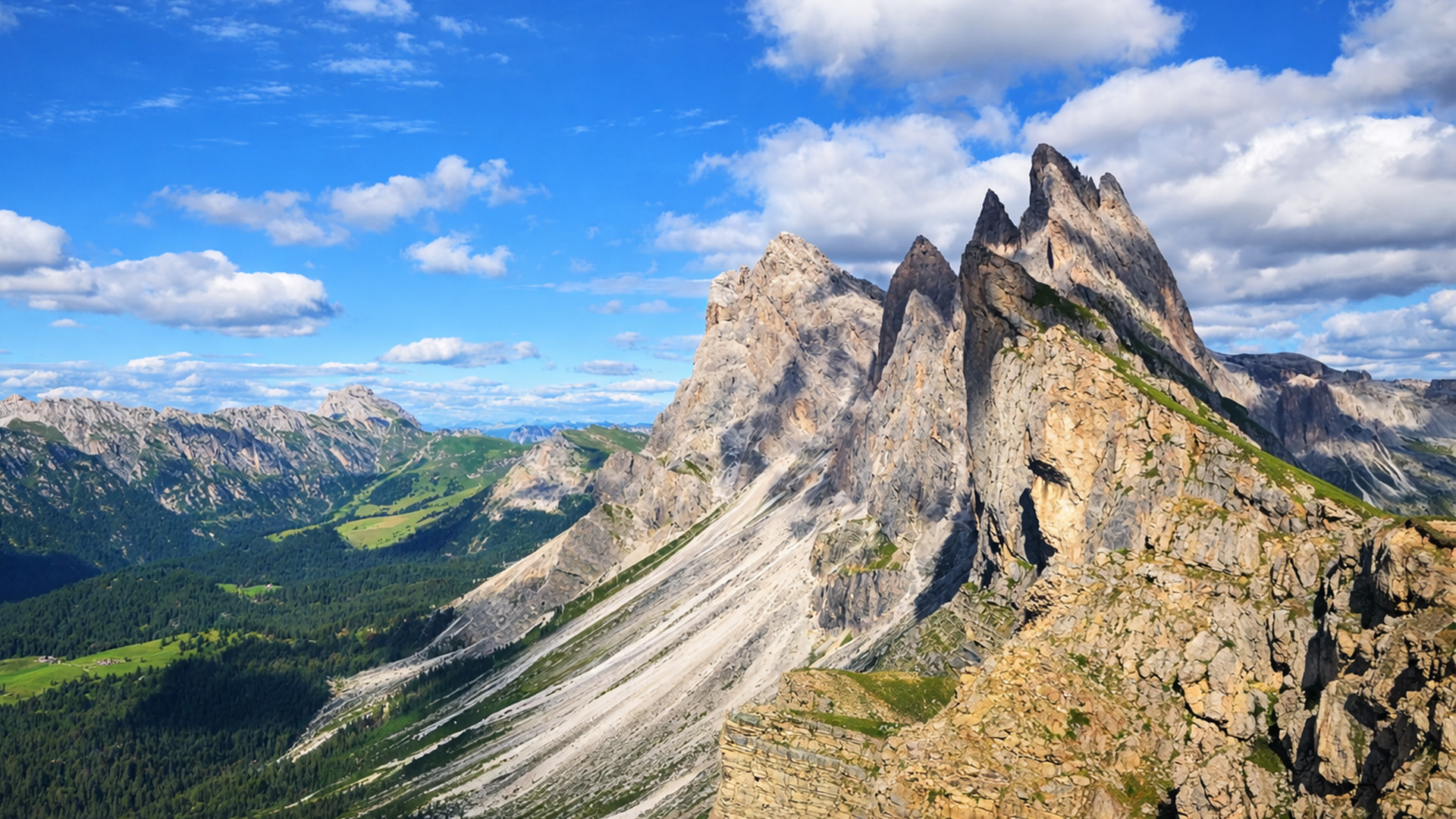 Seceda summit hike in Italy’s Dolomite Mountains (4K)
