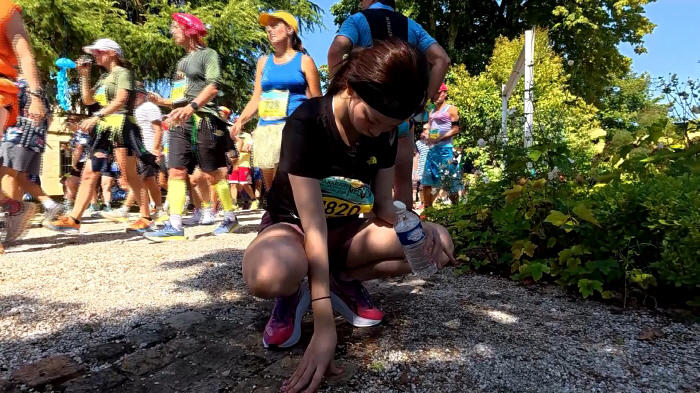 Gian84 complains of falling pain → appears in ambulance and is judged ...