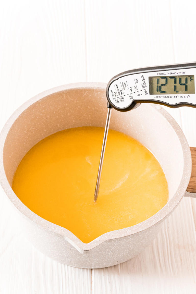 The best easy buttery soft dinner rolls recipe