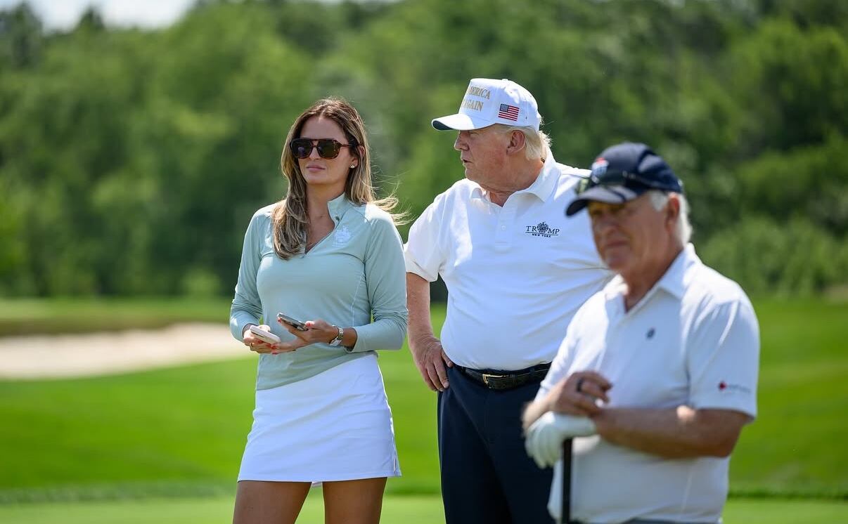 Trump Aide S Curated Footage Bolsters Social Media Strategy