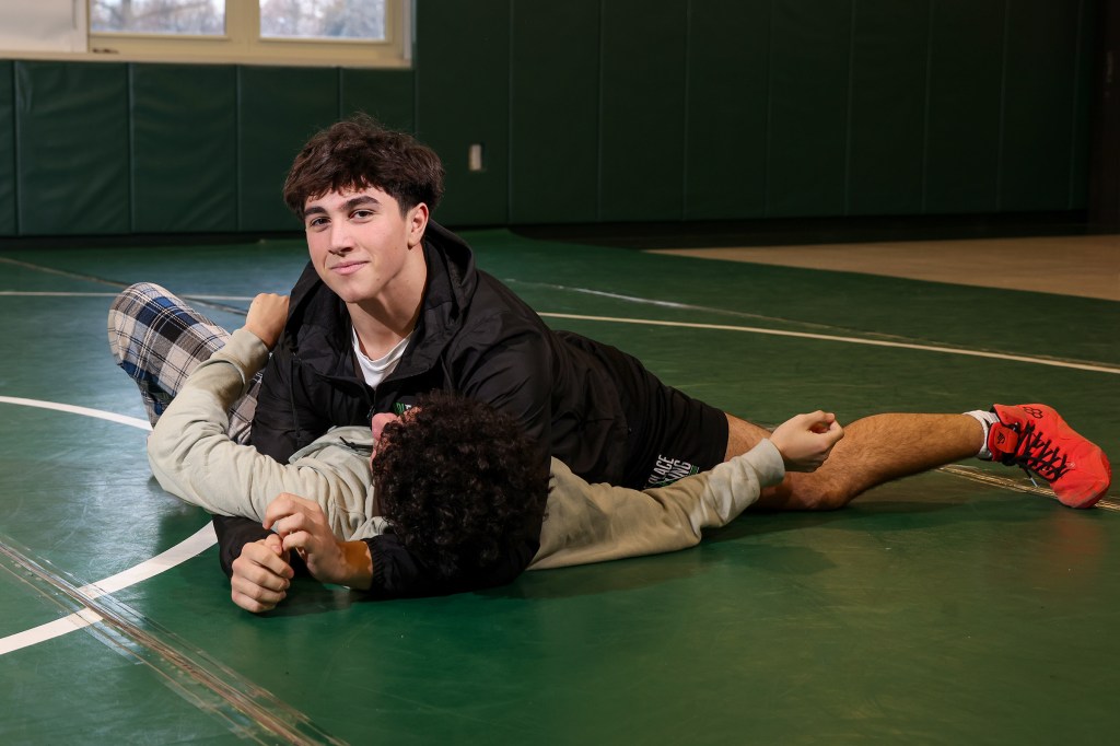 Justin Powers using his sudden Carle Place wrestling stardom to chase ...